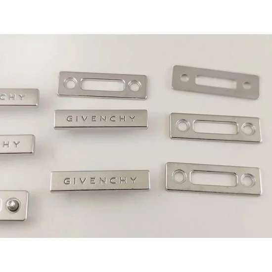 Givenchy, nameplate, No.1