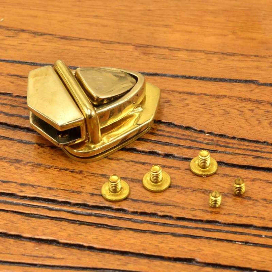 Solid brass, bag lock
