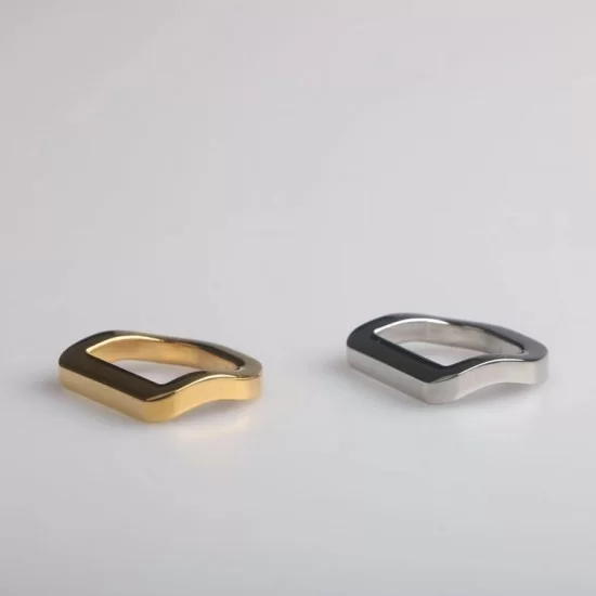 curved D-ring, Dee ring