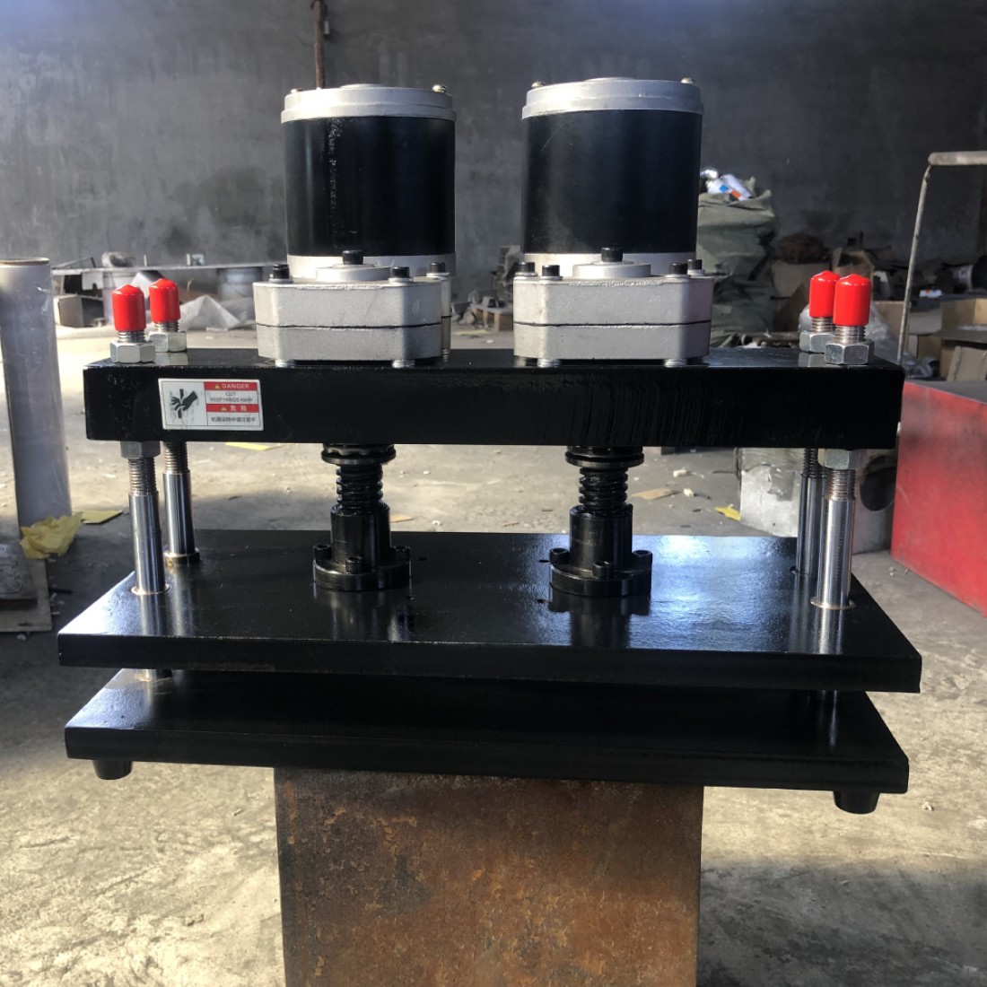 leather clicker, clicker, leather die, cutter