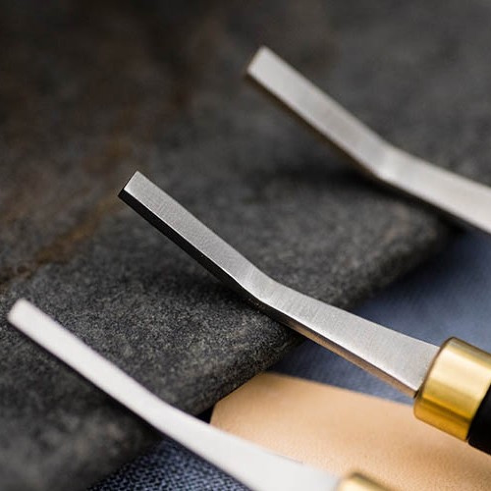 leather detail rougher