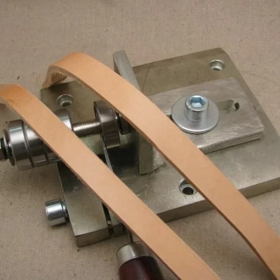 Manual leather splitter machine