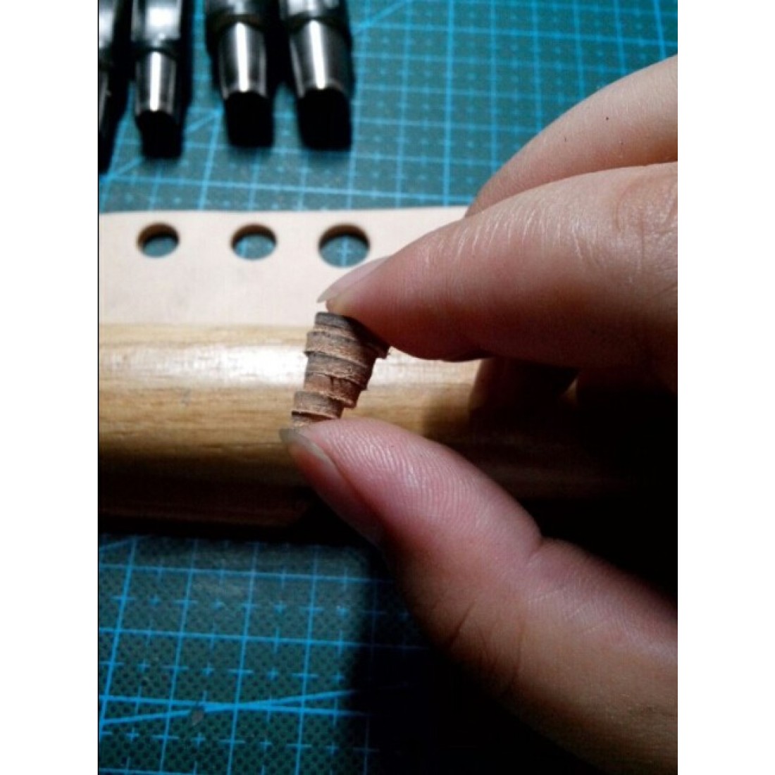 1mm-10mm High quality Round Leather Punches, very sharp, put through ...