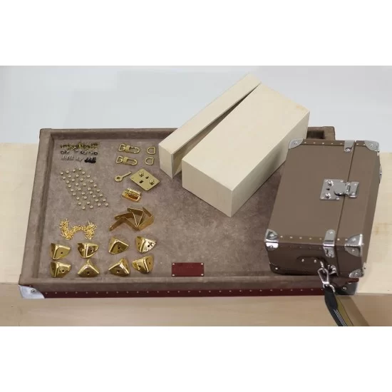 suitcase, Petite Malle box, material kit
